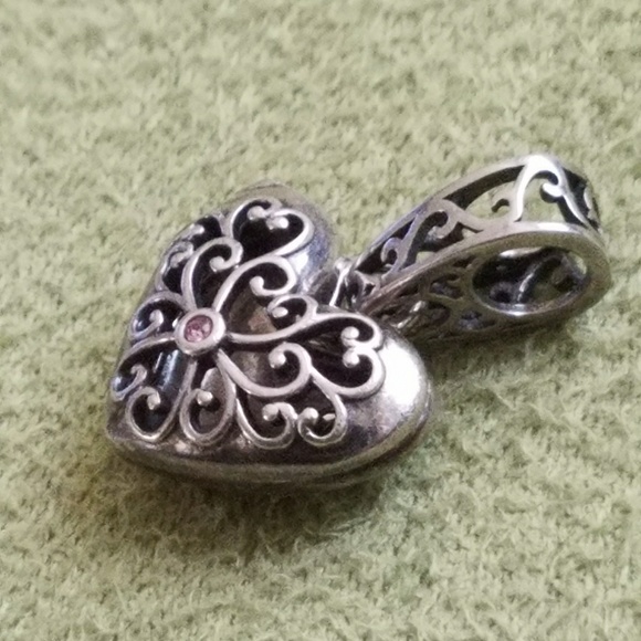 Chamilia | Jewelry | Authentic Chamilia Charm | Poshmark